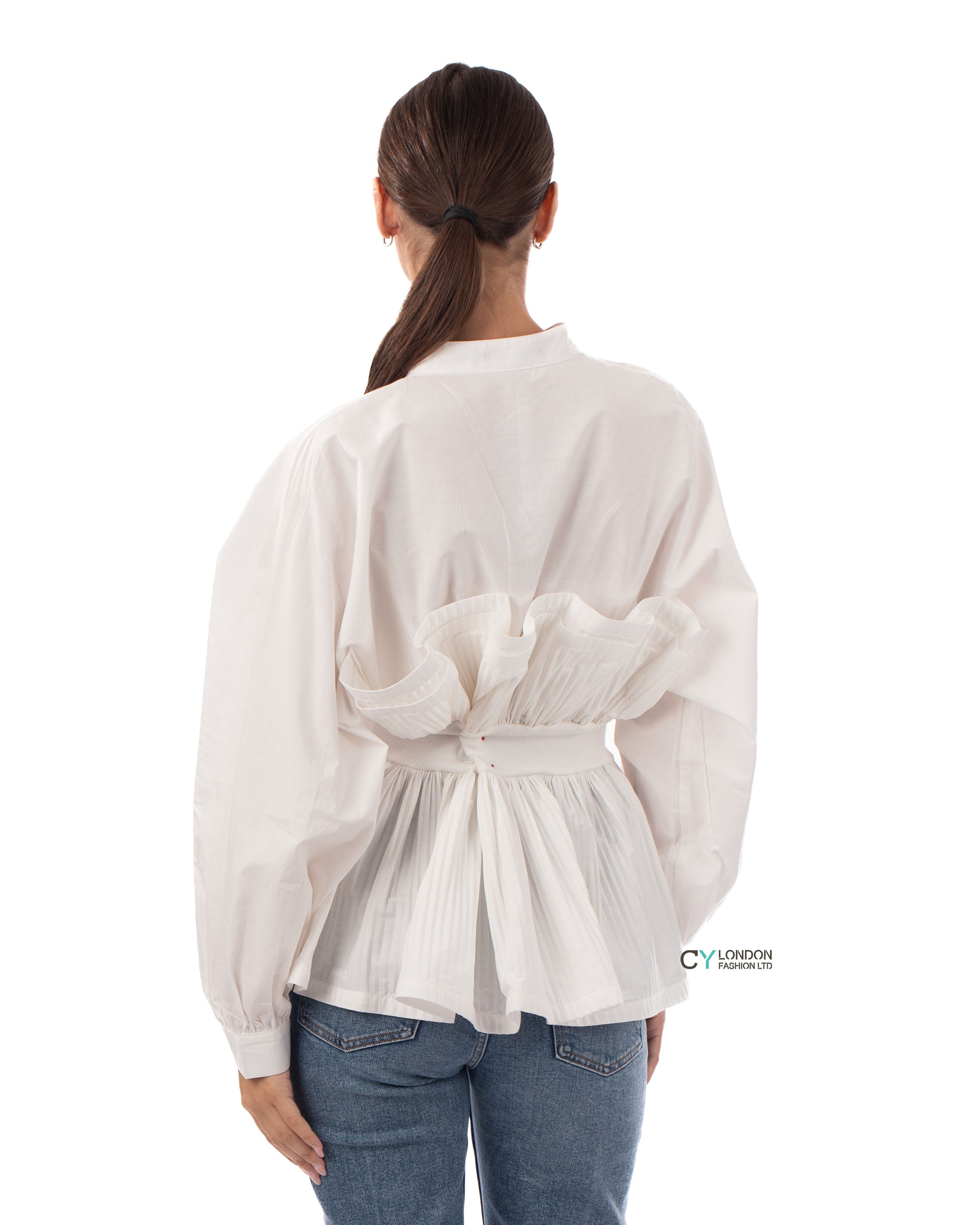 Ruffle design around chest and hem cotton shirt in white – CYLONDON
