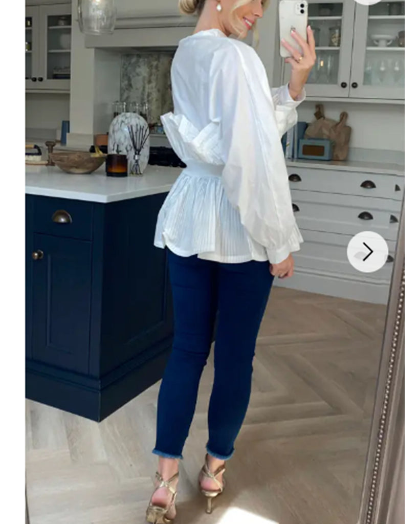 Ruffle design around chest and hem cotton shirt in white – CYLONDON