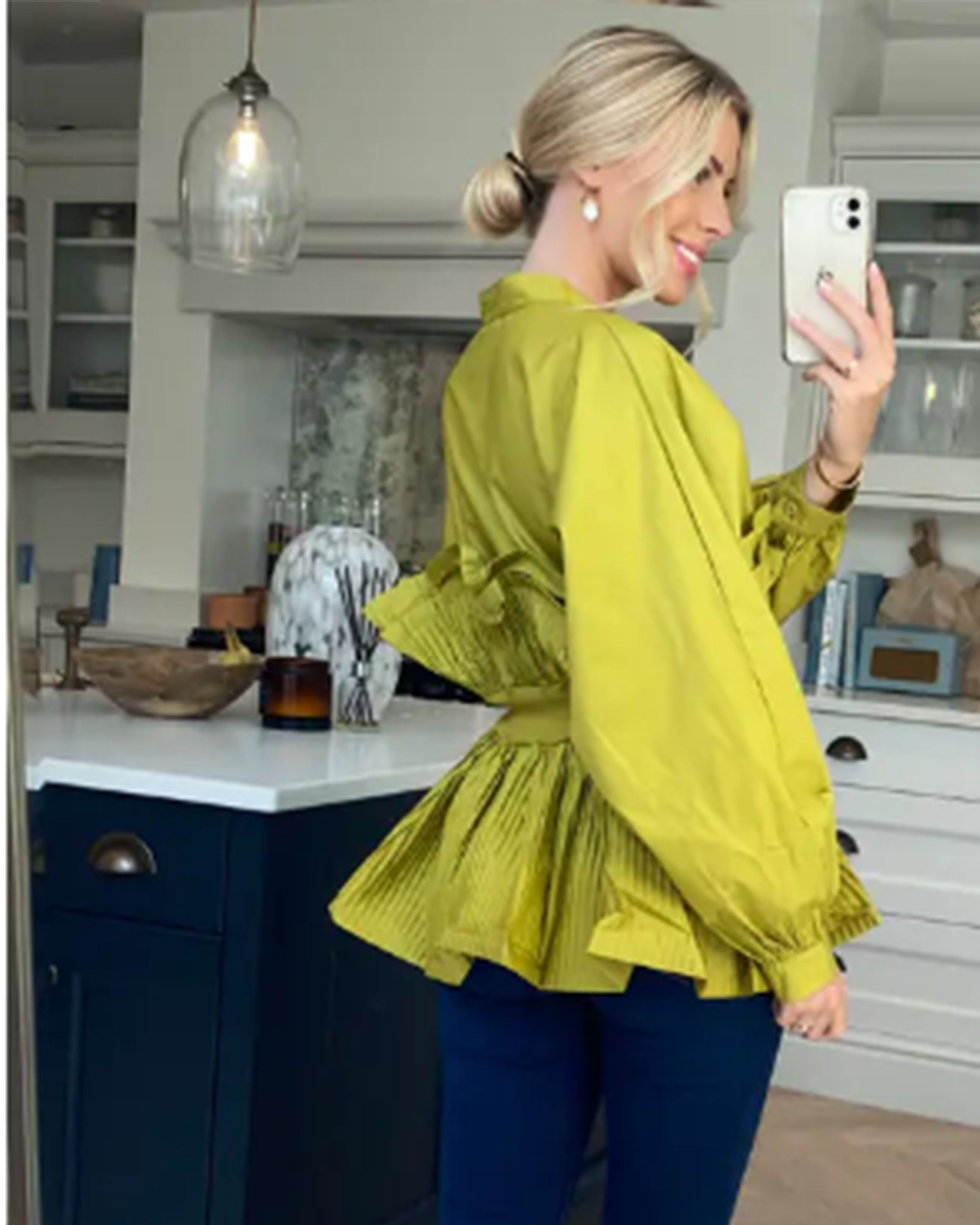 Ruffle design around chest and hem cotton shirt in Green – CYLONDON